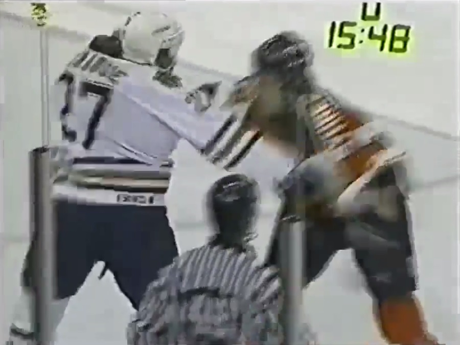 Brantt Myhres vs. Georges Laraque, December 30, 1997 - Philadelphia ...