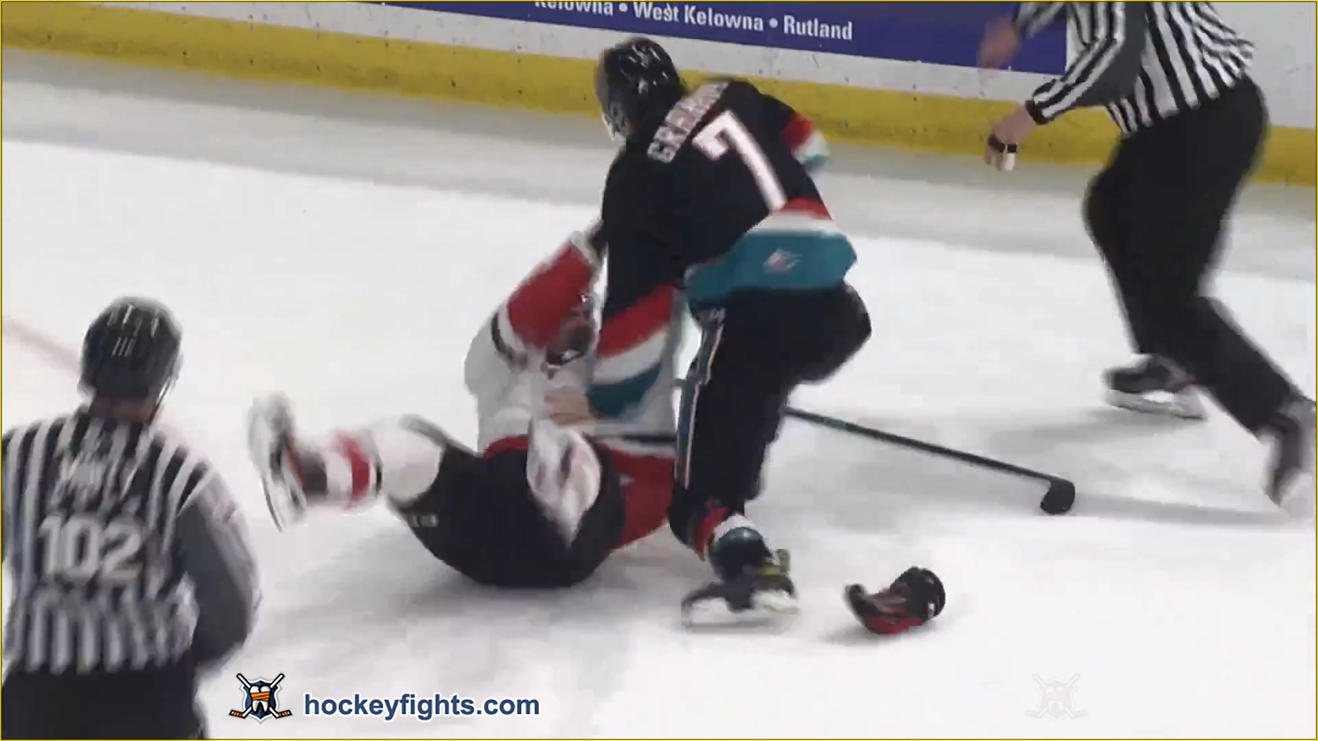 Arjun Bawa vs. Max Graham, January 10, 2023 - Prince George Cougars vs ...